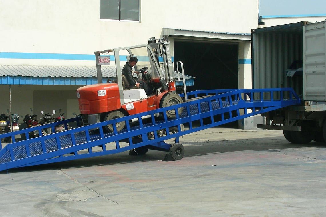 Yard Ramps Manufacturer in China | Safe and Reliable | DFLIFT