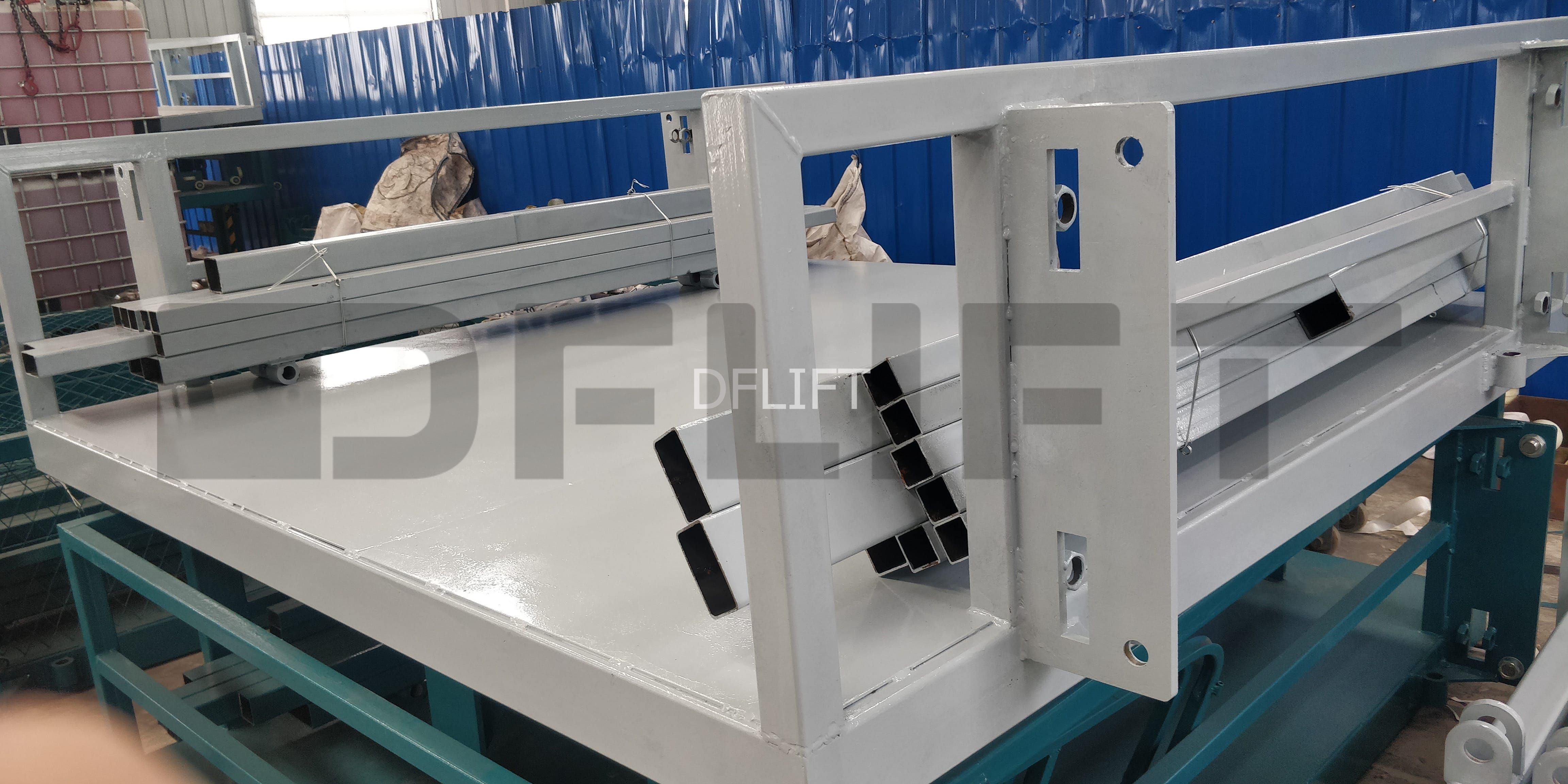2sets 3T Hydraulic Cargo Lift to Papua New Guinea | DFLIFT