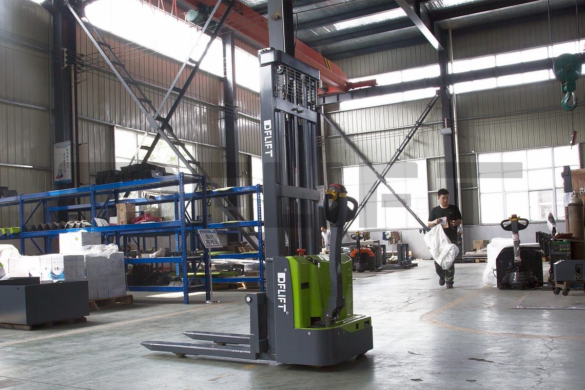 Electric Stacker Manufacturer in China | Safe and Reliable | DFLIFT